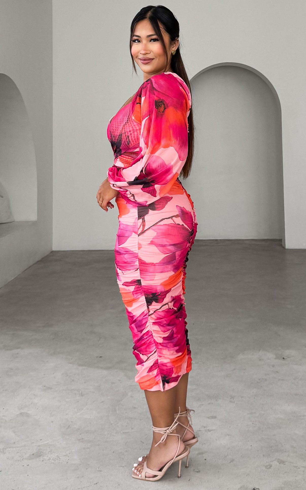 CALISSA SWEETHEART CROSS DETAIL LONG BALLOON SLEEVE RUCHED MESH MIDI ...