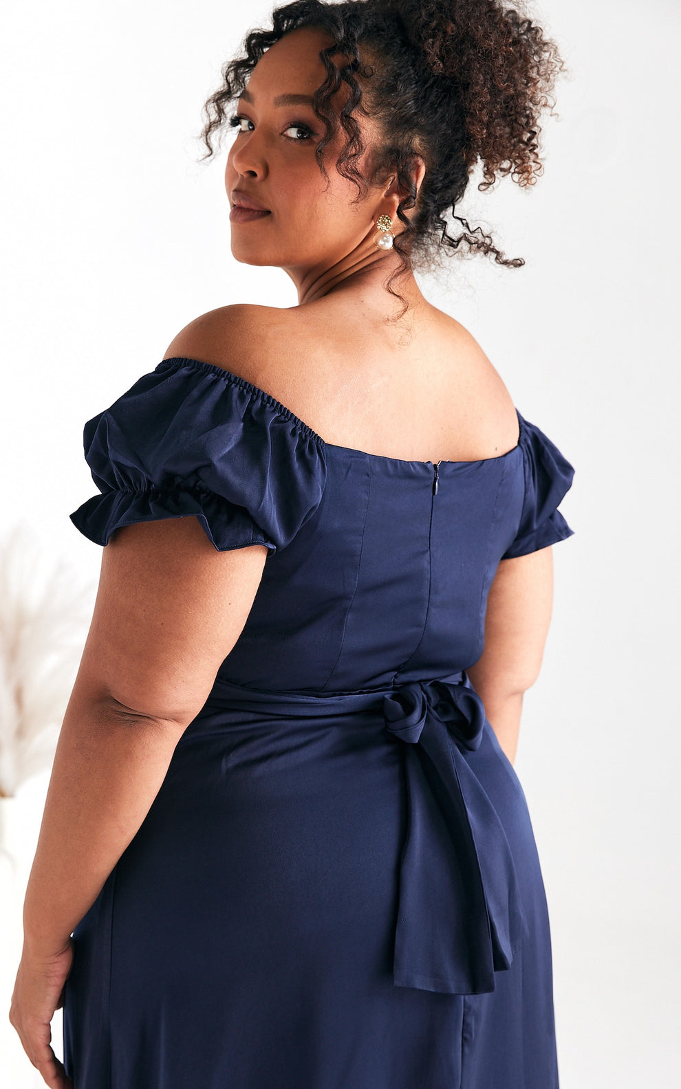 JOLENE SWEETHEART PUFF SLEEVE MIDI DRESS - NAVY – By Amica